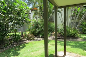 Vila standard, 2 quartos | Vista para o jardim