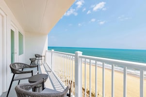 Suite, 1 quarto (Oceanfront) | Vista do quarto