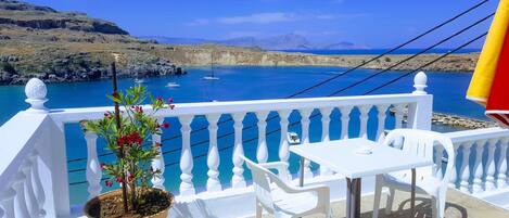 Vista para praia/oceano