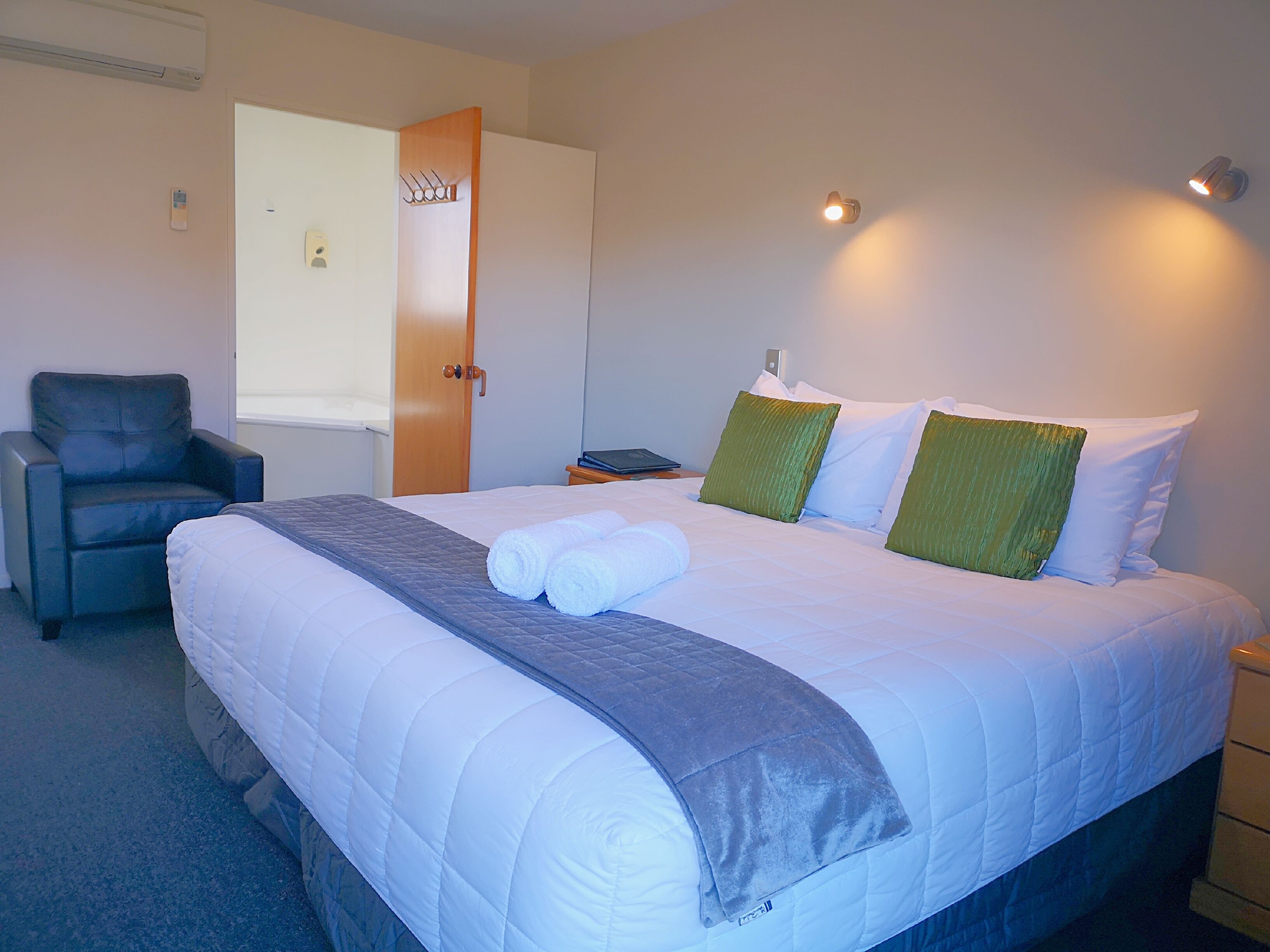 Estúdio executivo | Roupas de cama premium, individualmente decorados