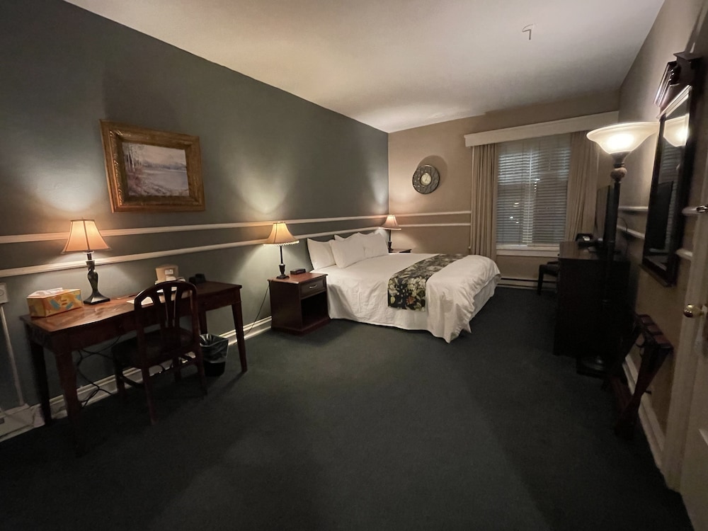 Kalispell Grand Hotel - Kalispell, MT