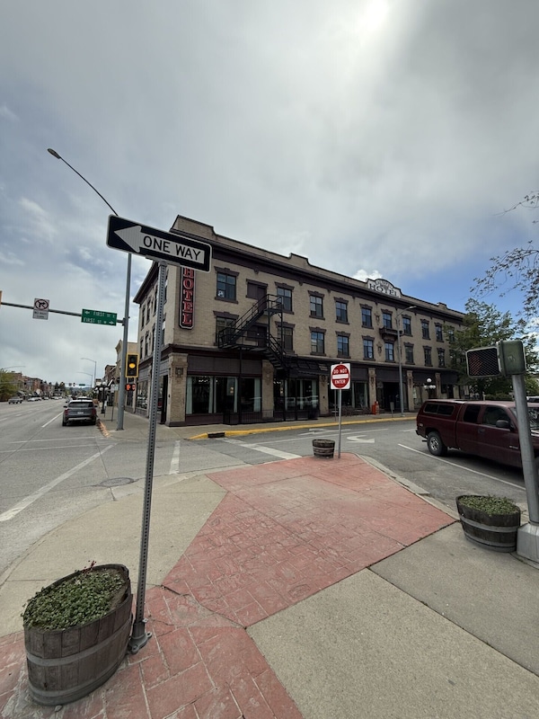 Kalispell Grand Hotel - Kalispell, MT