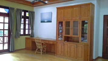 Luxury Family Suite With Balcony | Wi-Fi de cortesia