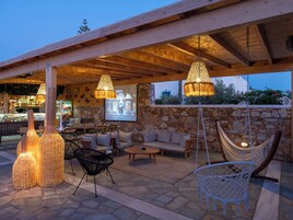 Bar junto à piscina