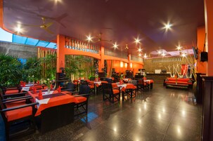 Café da manhã, almoço e jantar