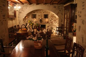 Área de estar no saguão