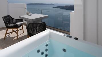 Aether Suite with hot tub Caldera View | 1 quarto, roupas de cama antialérgicas