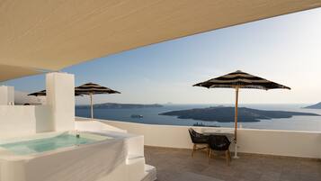 Inertia Suite with hot tub Caldera View | Vista para praia/oceano