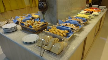 Pequeno-almoço tipo buffet diário incluído