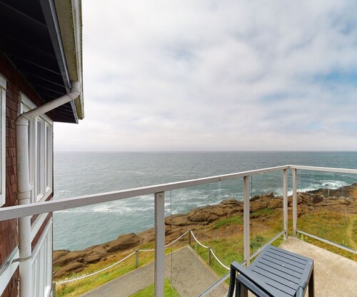 Whale Pointe at Depoe Bay Reviews, Deals & Photos 2024 - Expedia