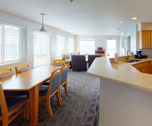 Whale Pointe at Depoe Bay Reviews, Deals & Photos 2024 - Expedia