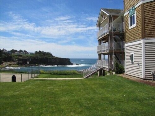 Whale Pointe at Depoe Bay Reviews, Deals & Photos 2024 - Expedia