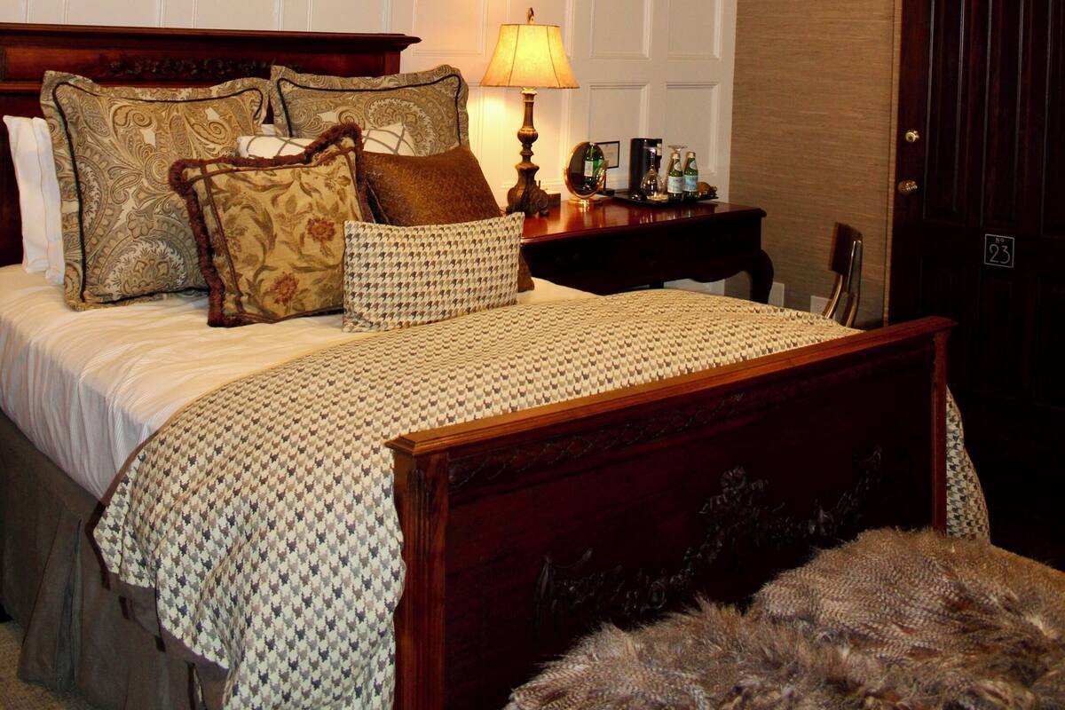 Suite Signature, 1 quarto | Roupa de alta qualidade, camas de colchão pillowtop, secretária 