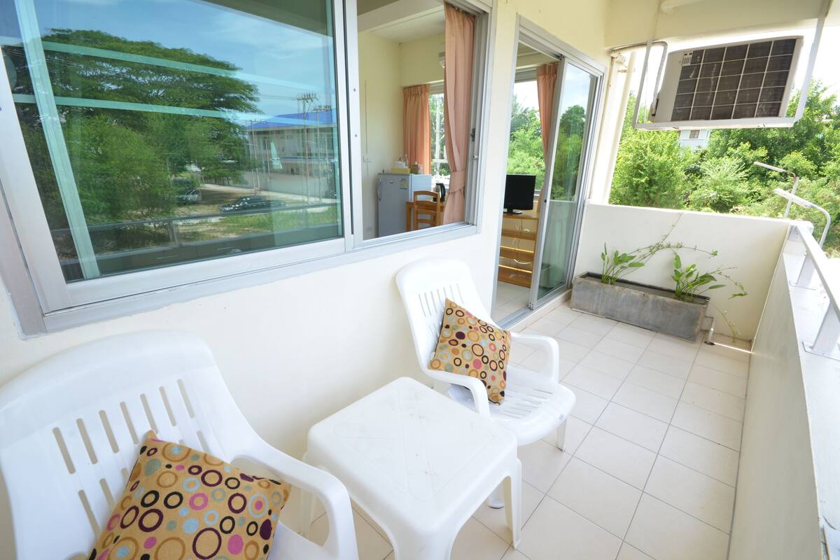 Quarto superior | Camas extras/dobráveis (sobretaxa), Wi-Fi de cortesia, roupa de cama