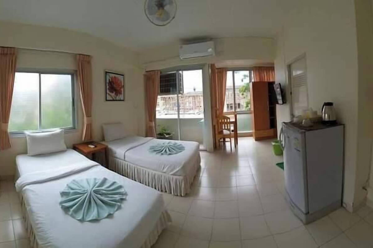 Quarto duplo superior | Camas extras/dobráveis (sobretaxa), Wi-Fi de cortesia, roupa de cama