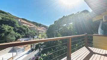 Quarto standard, 1 cama de casal, banheira de hidromassagem | Terraço/pátio