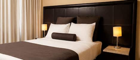 Quarto | Cofre no quarto, quartos insonorizados, roupa de cama fornecida