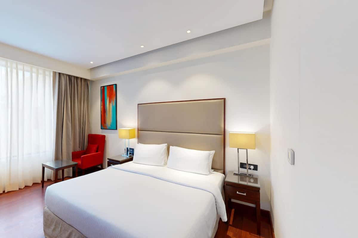 Quarto Superior | Minibar, cofre no quarto, secretária 