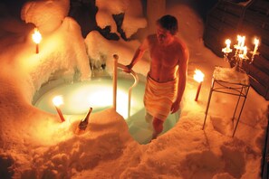 Tratamentos corporais, hidroterapia, massagens de pedras quentes 