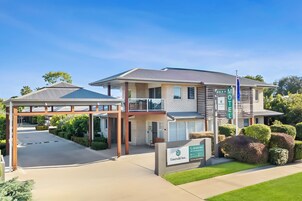 Fachada da propriedade