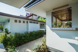 Villa Superior, vista para o jardim | Vista da varanda
