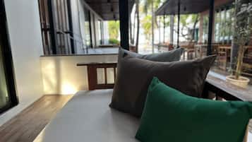 Quarto Duplo Deluxe, banheira | Terraço/pátio interior