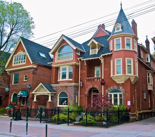 Book The Best Hotels in Toronto for 2023 from CA $93 - Expedia