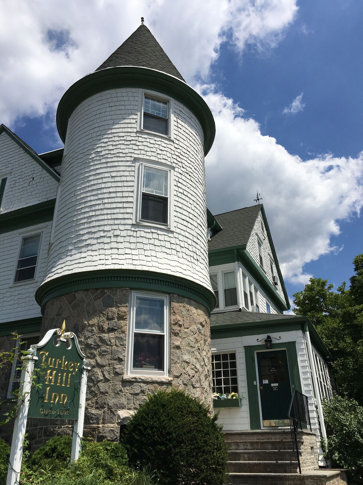 Turkey Hill Inn Reviews, Deals & Photos 2023 - Expedia