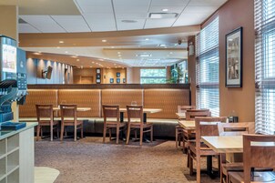 Pequeno-almoço tipo buffet diário incluído 
