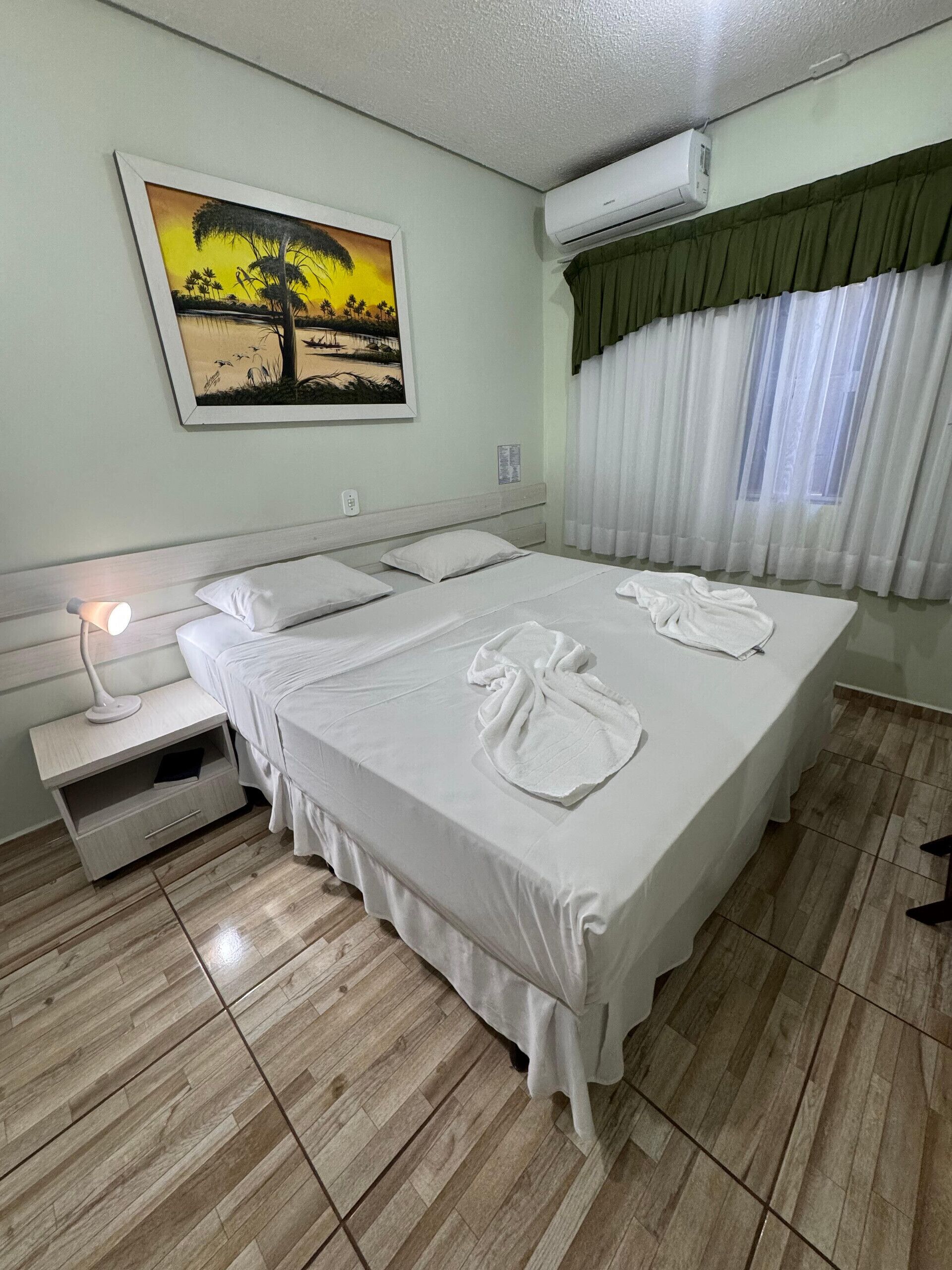 1 quarto, minibar, cofre no quarto, secretária 