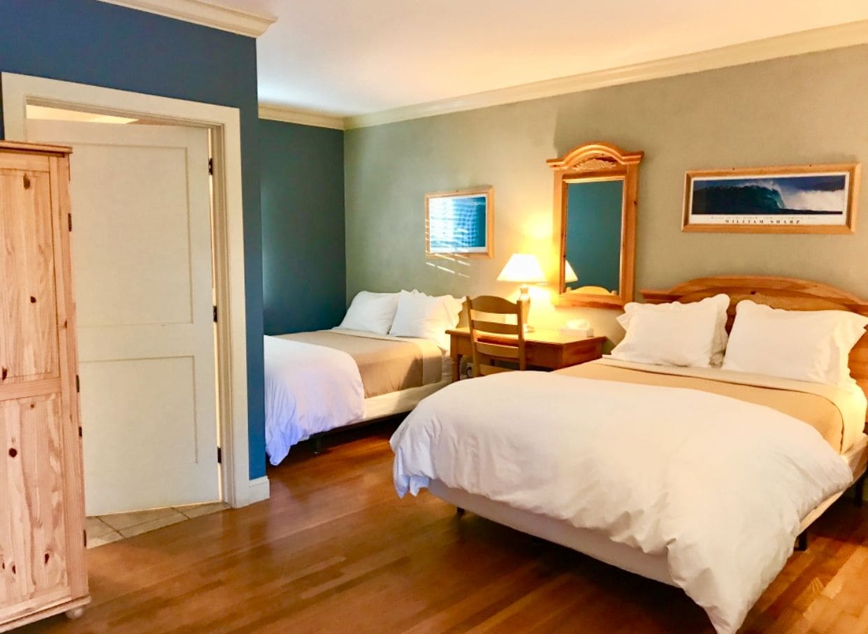 Quarto luxo | Escrivaninha, Wi-Fi de cortesia, roupa de cama