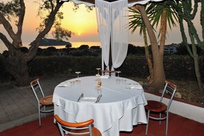 Almoço e jantar