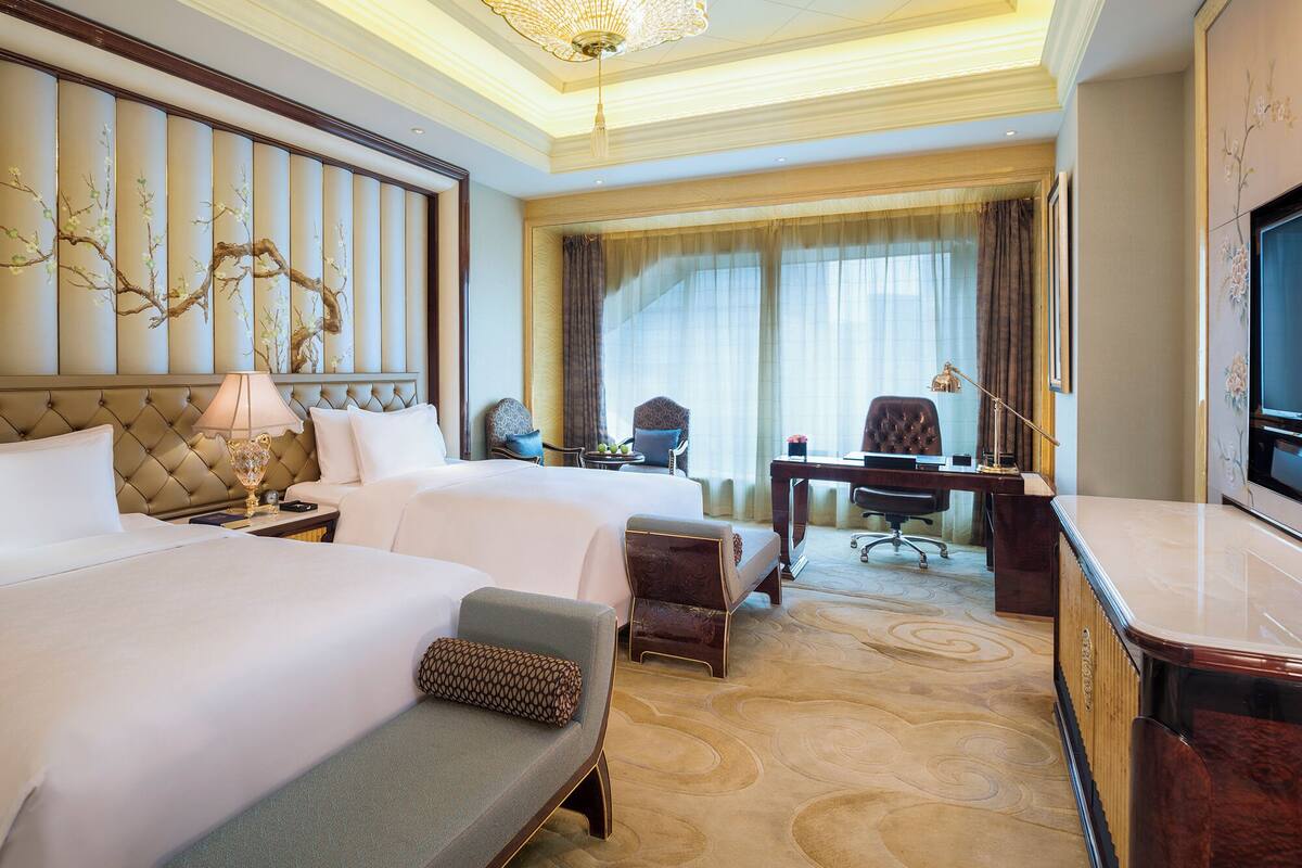 Quarto Twin Nobre | Roupa de alta qualidade, edredões de penas