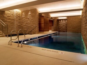 Piscina interior 