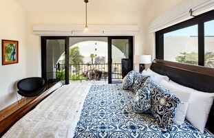 Suíte superior, várias camas, cozinha americana | Roupas de cama premium, escrivaninha, quartos à prova de som