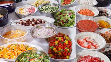 Buffet de pequeno-almoço