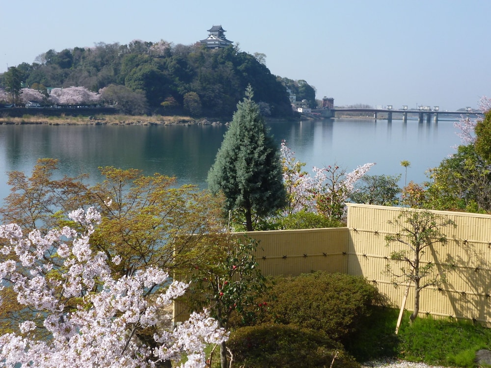 Syunjuan Hasshokaku Mizunowo - Inuyama