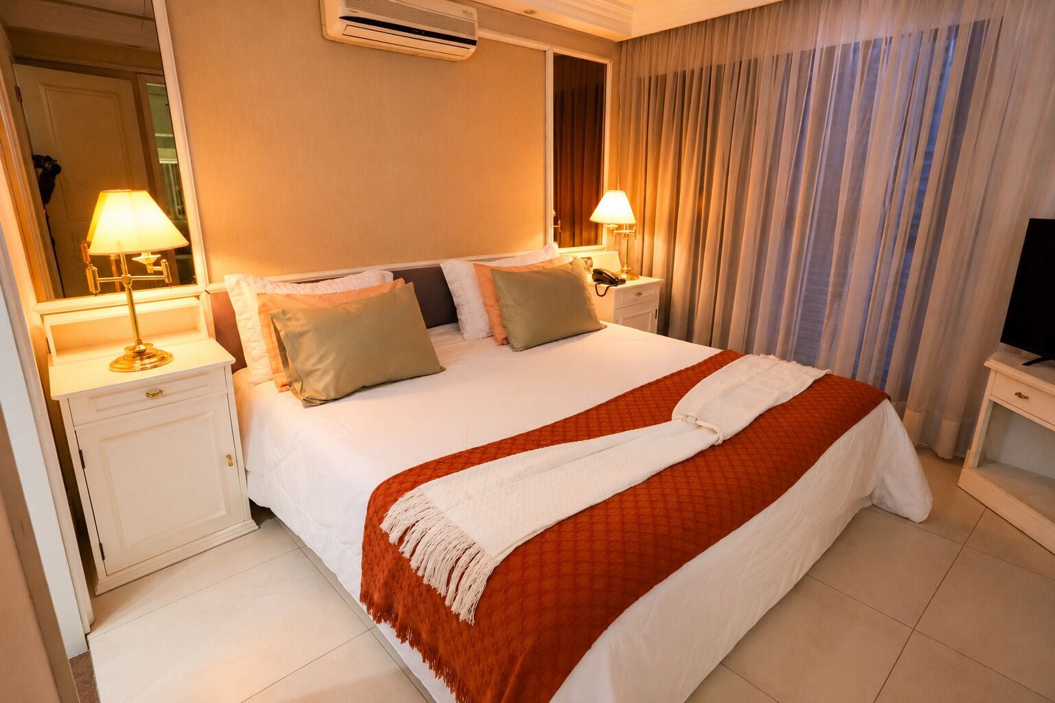 Dúplex | 1 quarto, minibar, cofre com capacidade para portátil 