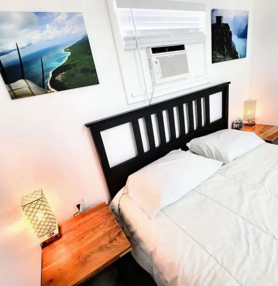 Retro Cottage - Short Walk To Wilton Dr. ,Wifi, Free Parking - Sunrise, FL