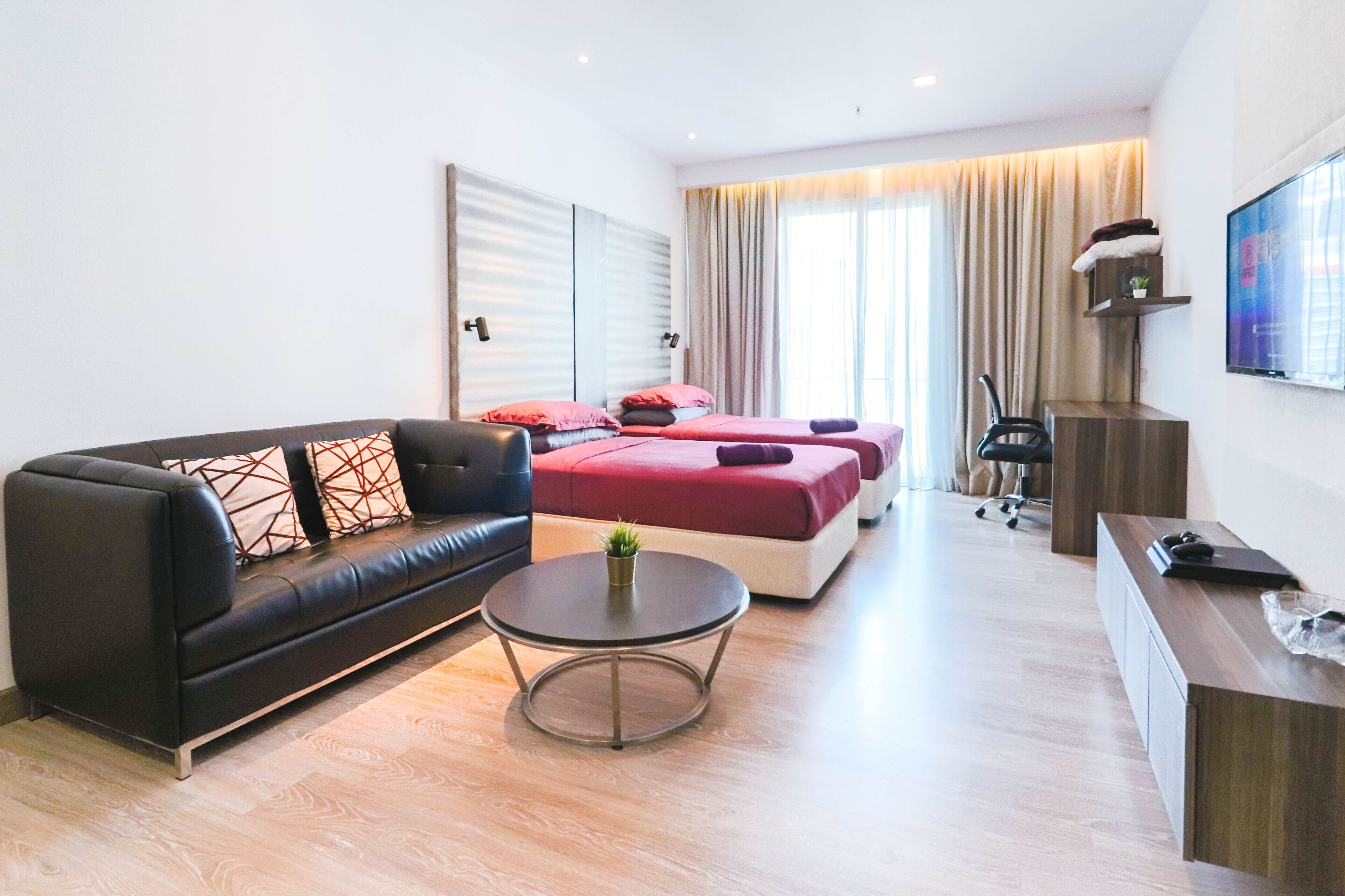 Netflix - Games - Chill | Ramada Suites Twin Bed - Kuala Lumpur