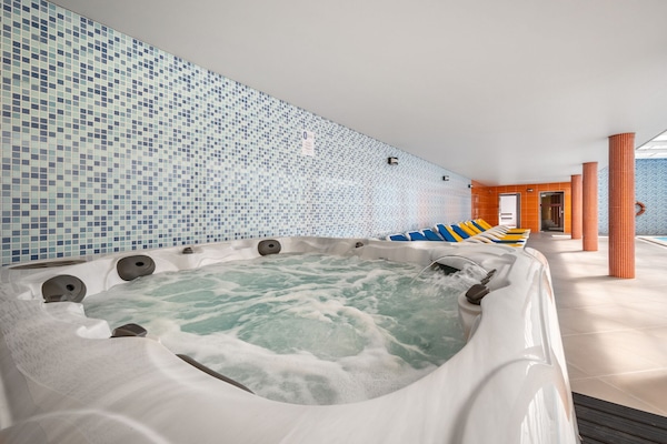 Piscina exterior sazonal