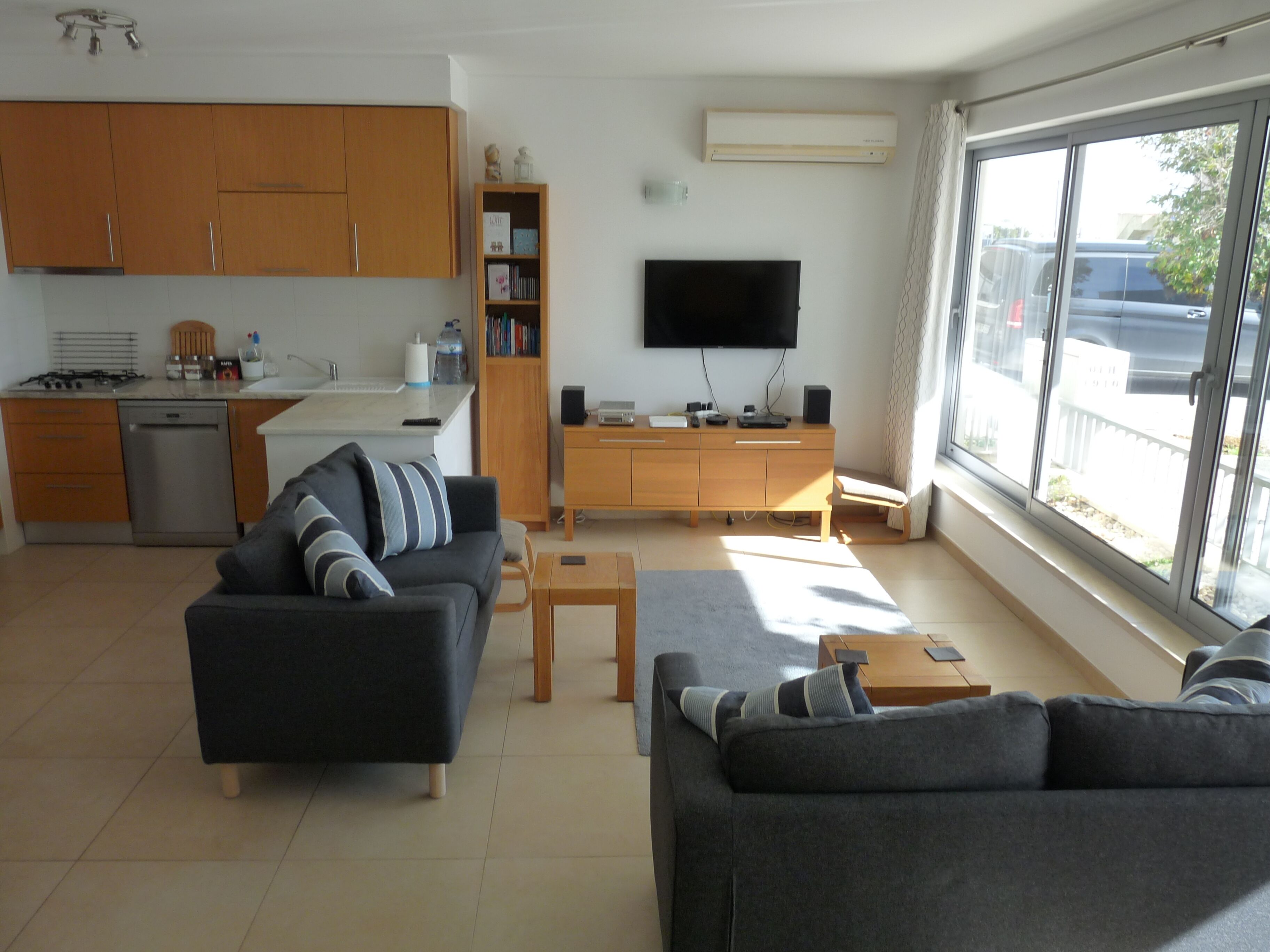 Fuseta Ground Floor Apartment, Own Garden,memorable Sea Views & Shared Pool - Fuseta