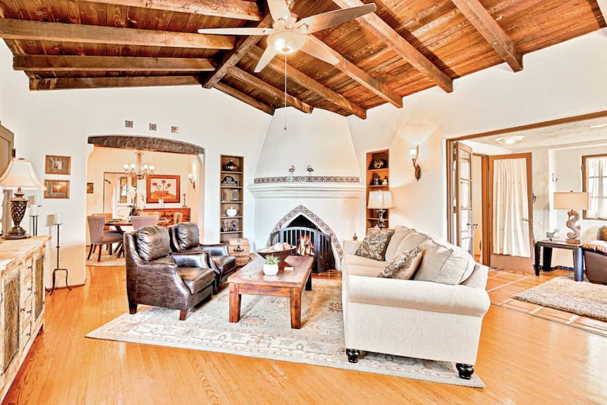 Experience San Clemente's Historic Charm In Our Beautifully Furnished 1927 Home - San Clemente, CA