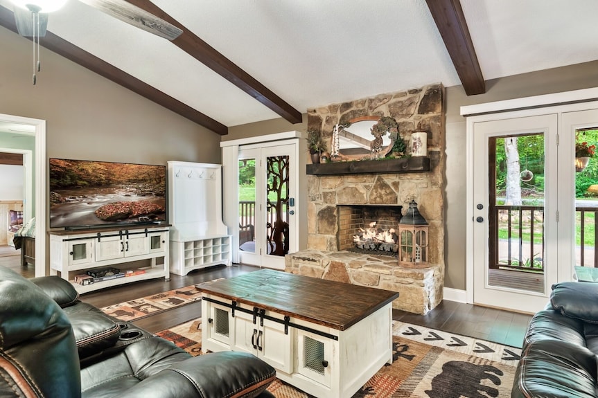 New Fun Family Cozy Cabin W/hot Tub -Games- Great Location! - Tennessee