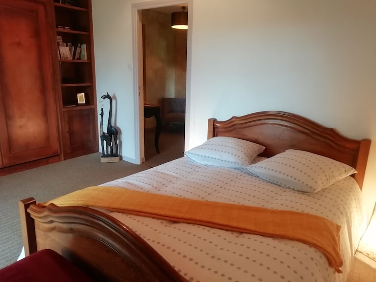 Chez Sophie Et Gilles, A Green And Cosy Interlude - Auvergne