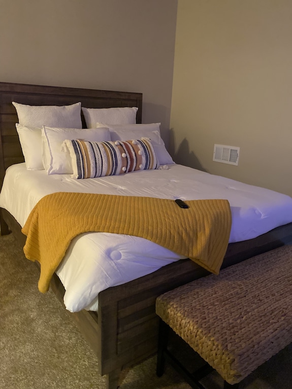 Cozy 2 Bedroom Condo W/pool Table - San Francisco, CA