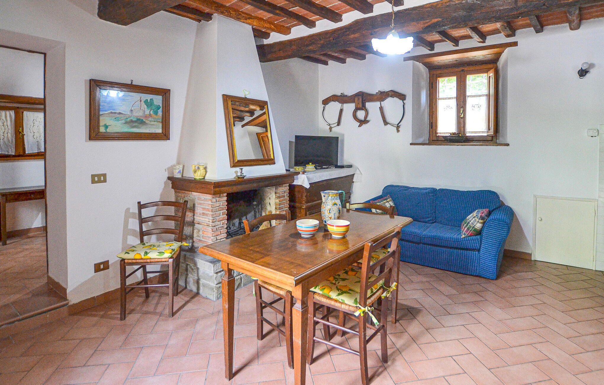 2 Bedroom Amazing Apartment In Cortona - Cortona