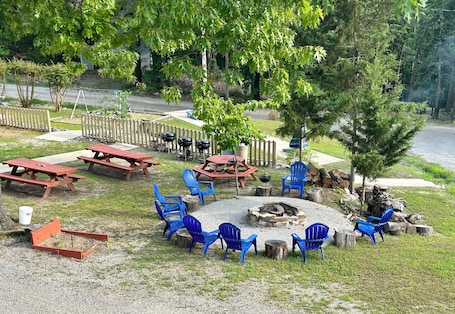 Área para churrasco/piquenique. DRIFTWOOD RESORT BULL SHOALS