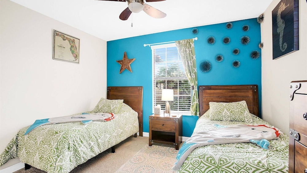 Solterra Resort 5 Bedroom Home With Pool Spa Game Room - Davenport, FL