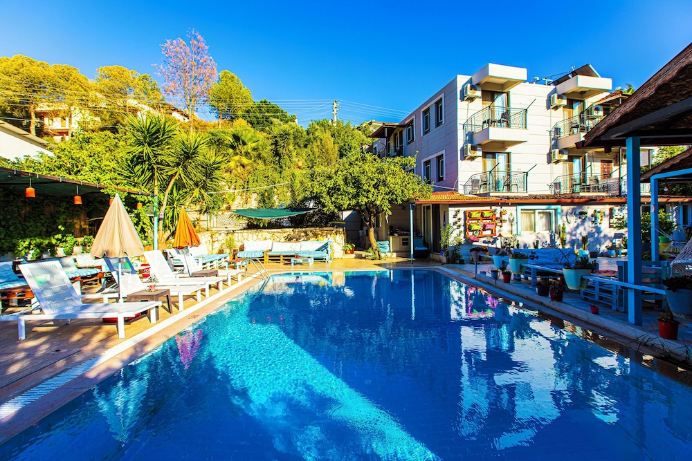Tuthaliya Hotel - Kalkan